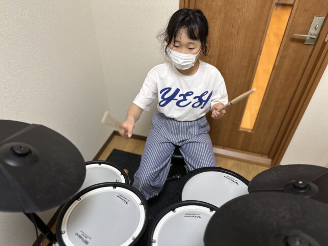 ドラムを始めて1ヶ月でこんなに！？ | 阿倍野区帝塚山のピアノ・リトミック教室| 0歳からスタート！阿倍野区帝塚山のピアノ・リトミック・声楽 ...