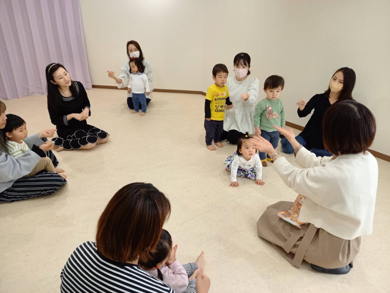 今学期最後のリトミックでした♪ | 住吉区・阿倍野区帝塚山のドレミきらきらピアノ・ドラム・リトミック教室| 阿倍野区帝塚山のピアノ・ドラム ...