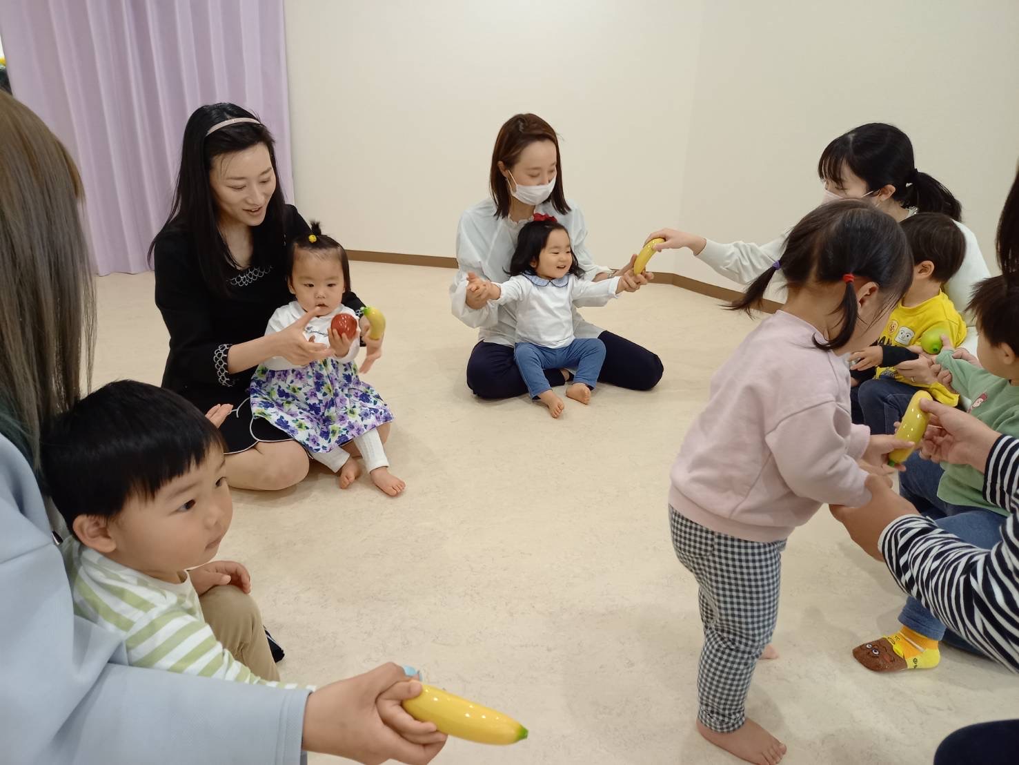 今学期最後のリトミックでした♪ | 住吉区・阿倍野区帝塚山のドレミきらきらピアノ・ドラム・リトミック教室| 阿倍野区帝塚山のピアノ・ドラム ...