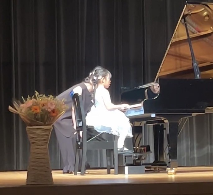 虹の音コンサート、無事終了しました♪ | 住吉区・阿倍野区帝塚山のドレミきらきらピアノ・ドラム・リトミック教室| 阿倍野区帝塚山のピアノ ...